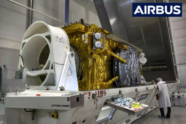 Airbus Eurostar Neo Arabsat BADR-8 telecoms satellite shipped to Cape ...