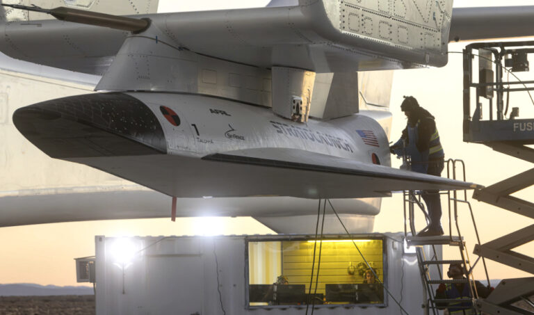 Stratolaunch awarded flight test contract for the Navy’s MACH-TB ...