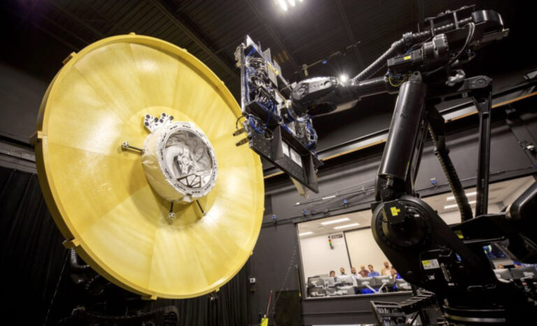 Northrop Grumman demos autonomous rendezvous + docking Technology with ...